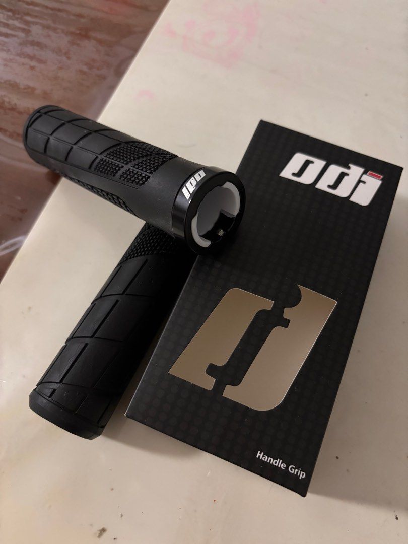 ODI handlebar grip - Black, Sports Equipment, Bicycles & Parts, Parts ...