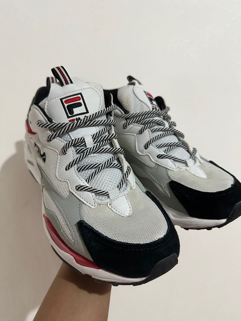Original Fila Ray Tracer Sneakers, Women's Fashion, Footwear, Sneakers ...
