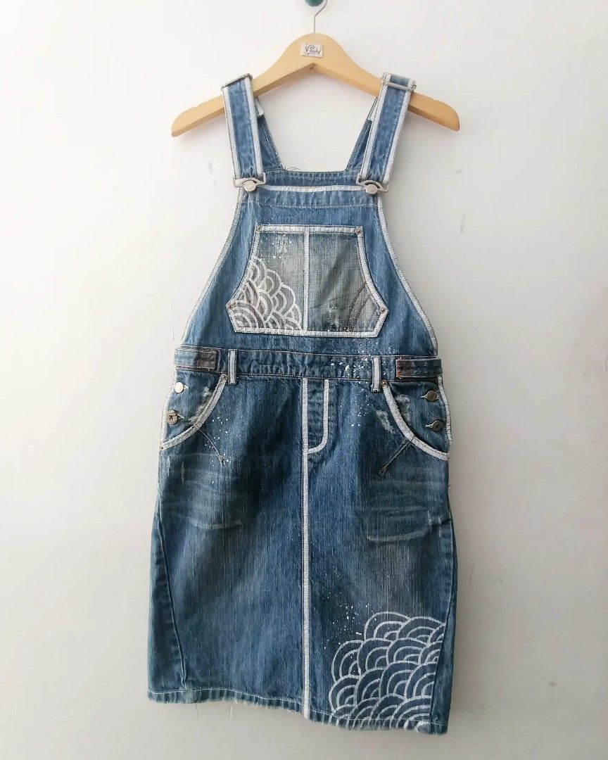 Overall denim reworked, Fesyen Wanita, Pakaian Wanita, Gaun & Rok di ...