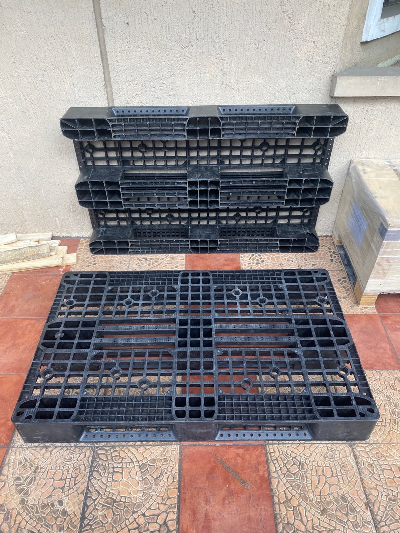 Paleta pallete palets for sale, Commercial & Industrial, Industrial ...