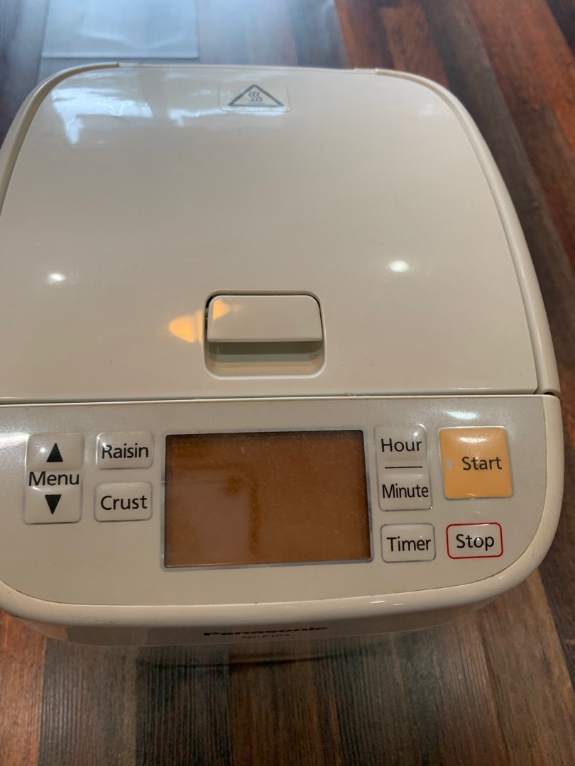Panasonic Home Baker SD-P104, TV & Home Appliances, Kitchen Appliances, Cookers on Carousell