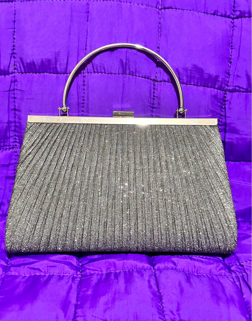 Party Purse (Silver), Women's Fashion, Bags & Wallets, Purses & Pouches ...
