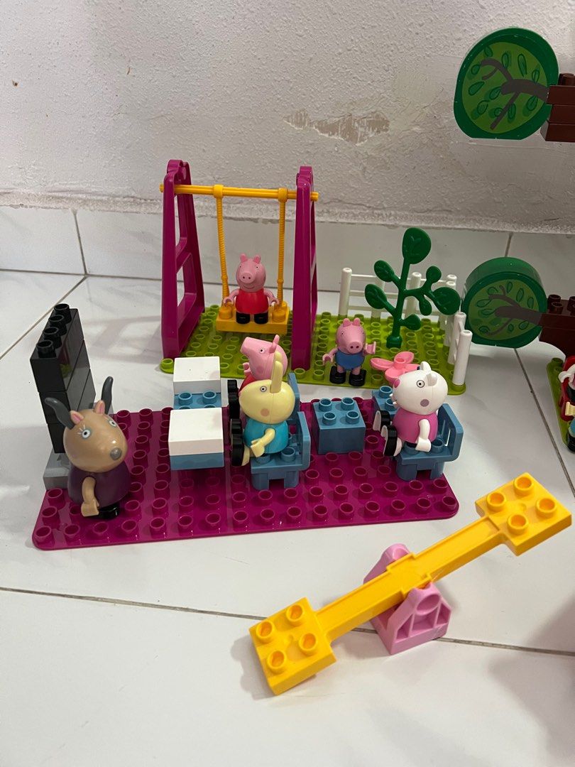 Peppa Pig Lego-like bricks set, Hobbies & Toys, Toys & Games on Carousell