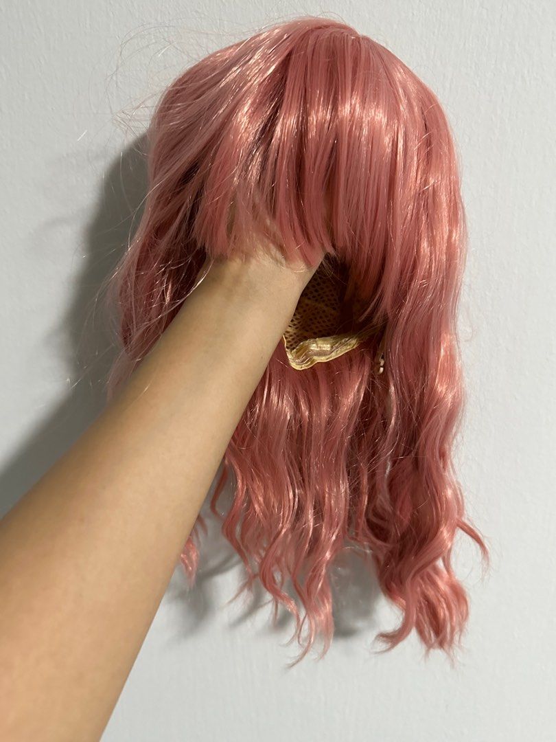 Pink hair wig good for DnD (only wore once), Women's Fashion, Watches ...