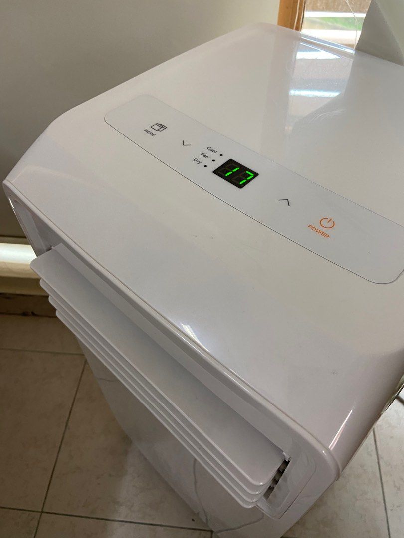 Portable AC 9000BTU Midea, only 4month old, TV & Home Appliances, Air ...