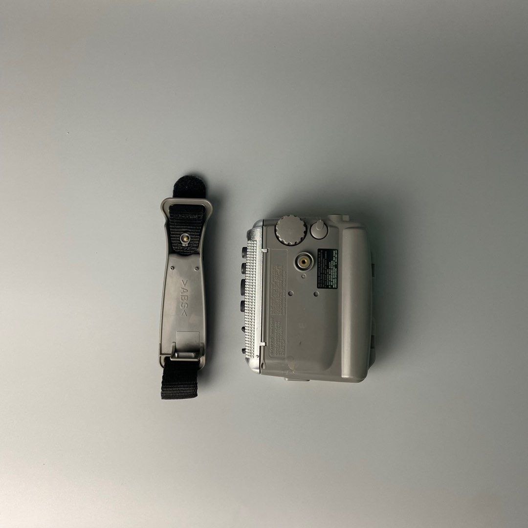 RARE Sony walkman radio cassette WM-FS499 (1997), Audio, Soundbars ...