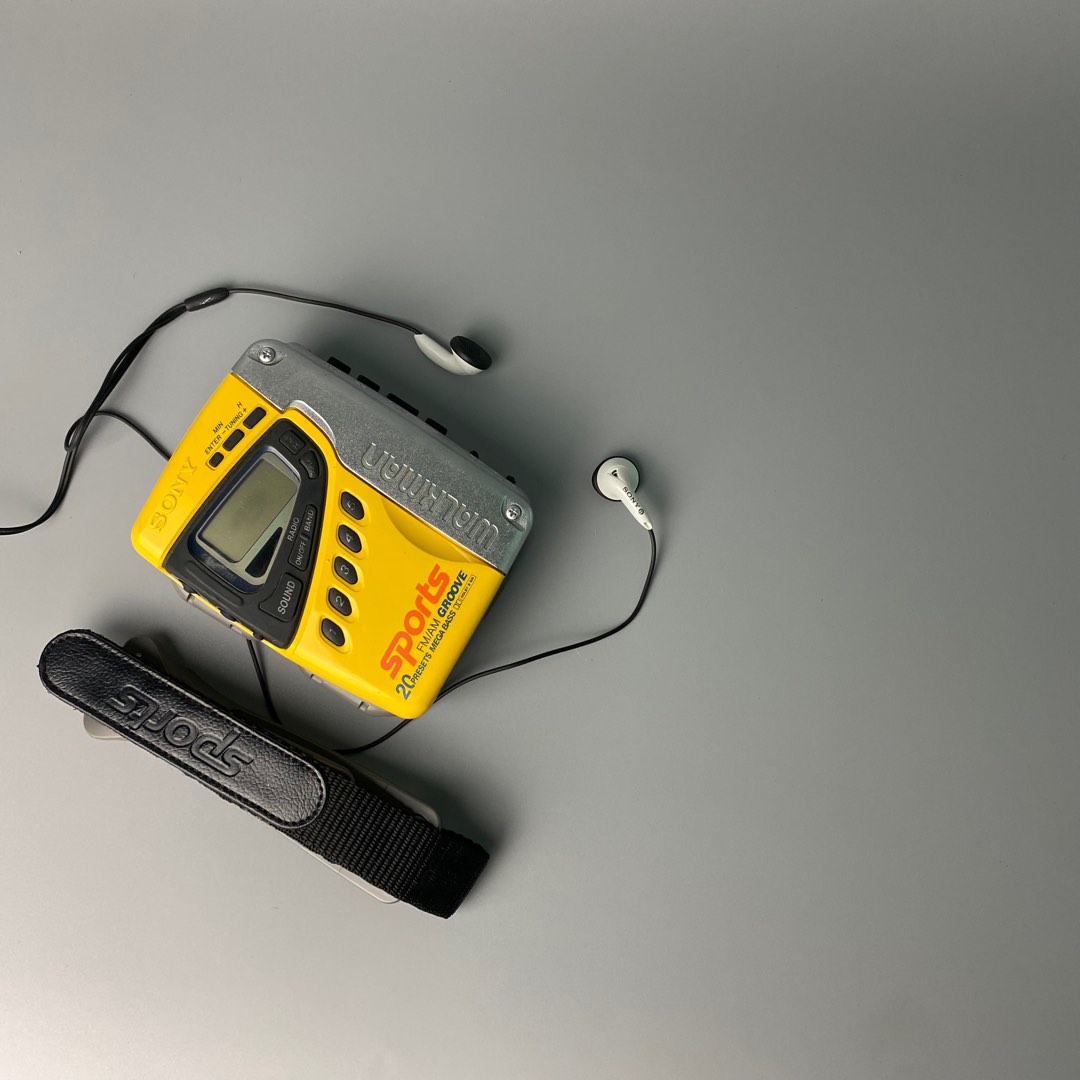 RARE Sony walkman radio cassette WM-FS499 (1997), Audio, Soundbars ...