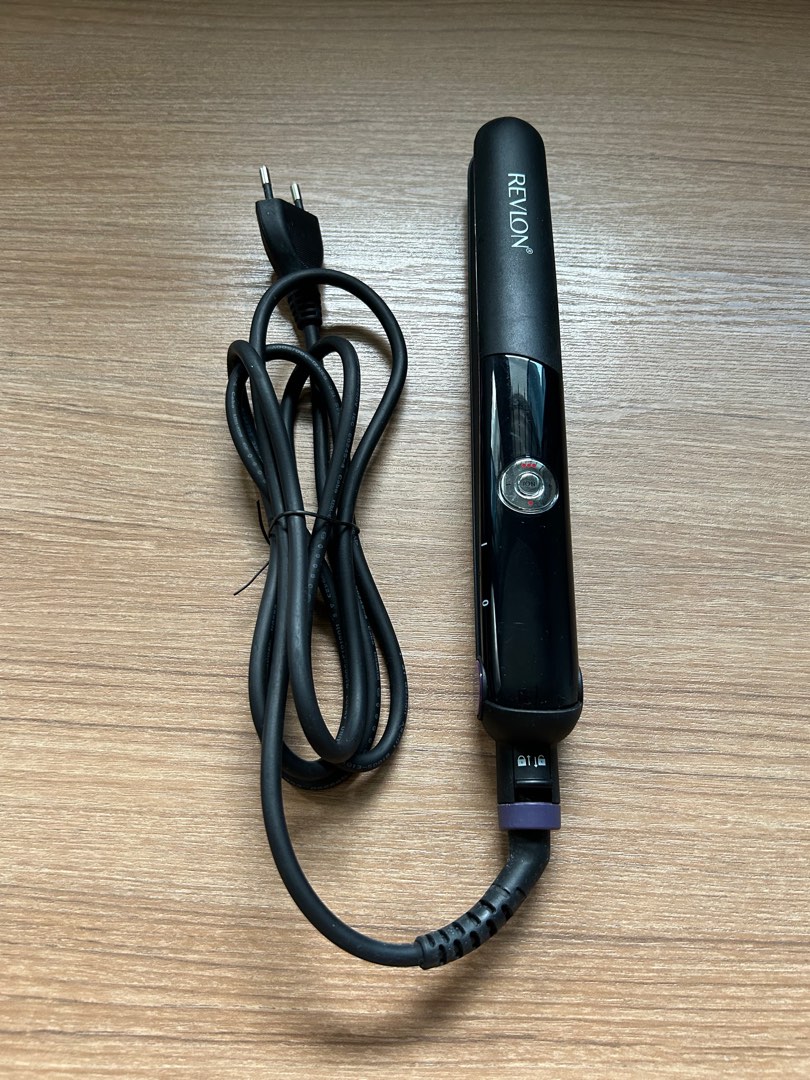 Revion Ion Hair Straightener, Beauty & Personal Care, Hair on Carousell