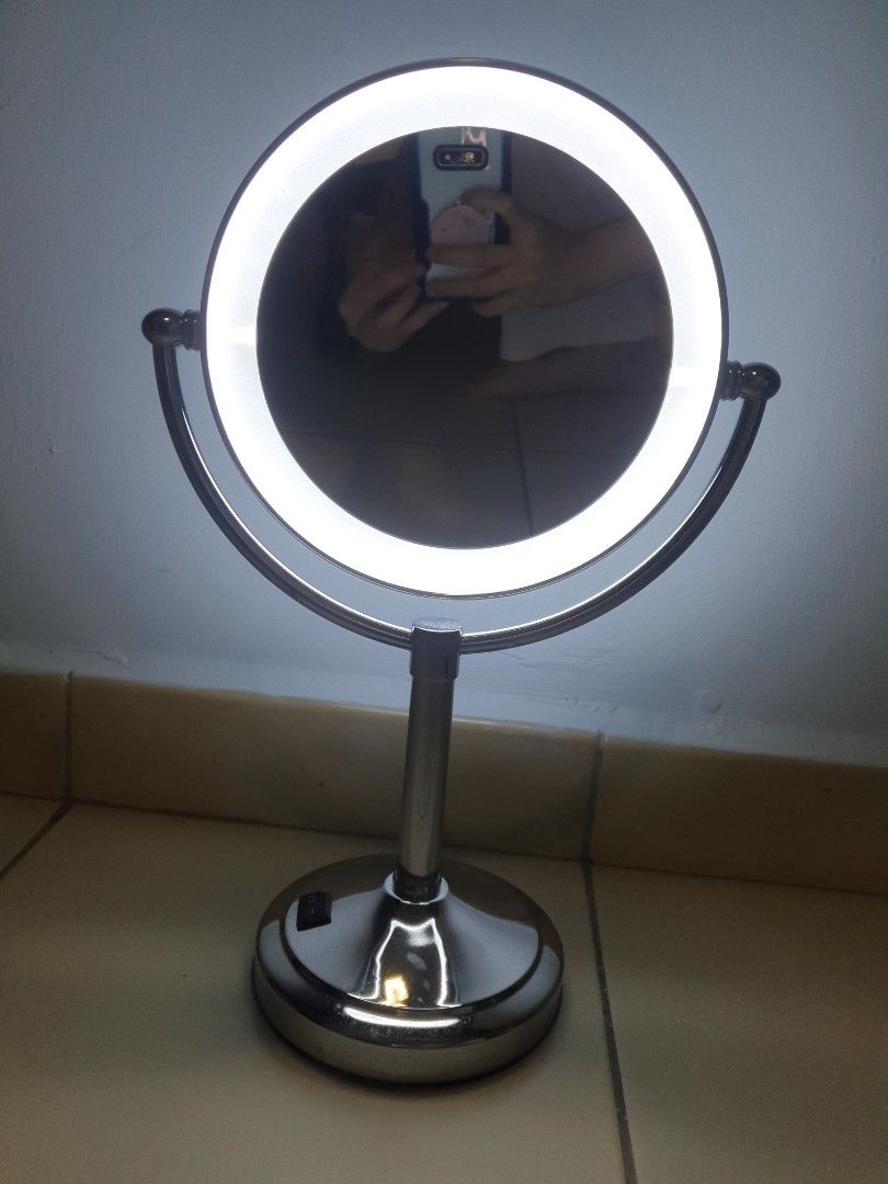 Ring light mirror, Furniture & Home Living, Home Decor, Mirrors on ...