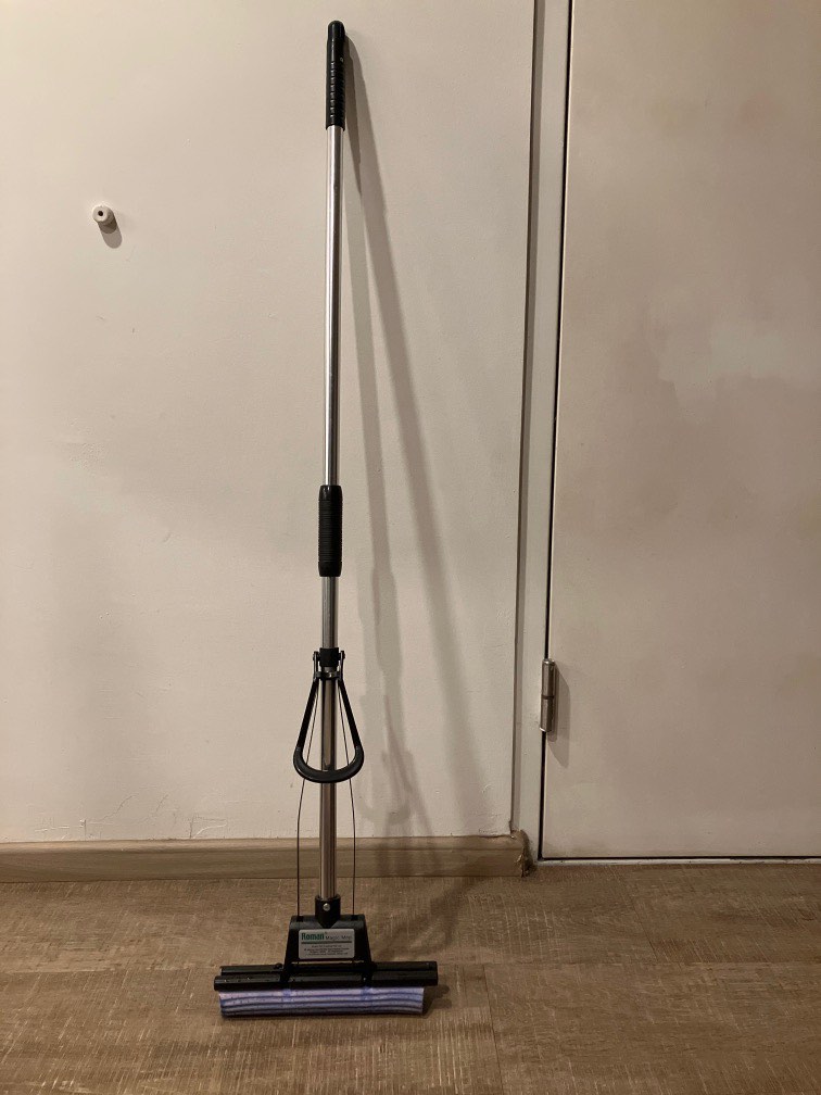 Roman Magic Mop, Furniture & Home Living, Cleaning & Homecare Supplies ...