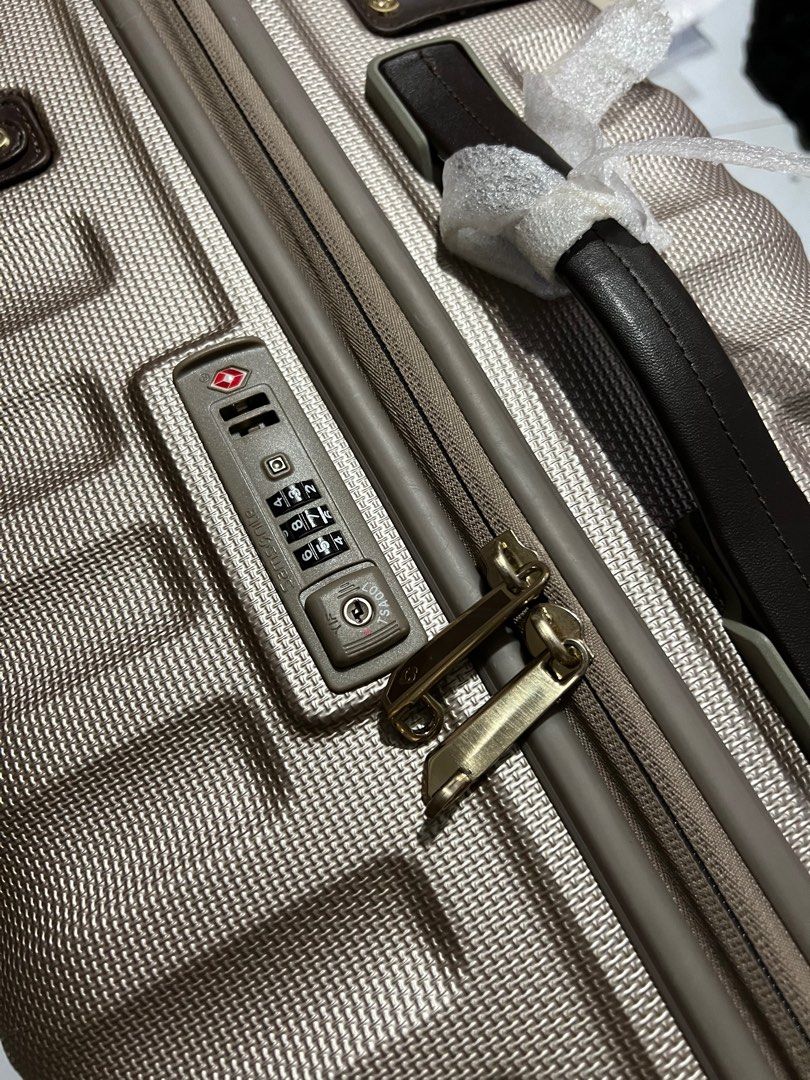 Samsonite Black Label Champagne Gold, Hobbies & Toys, Travel, Luggage ...