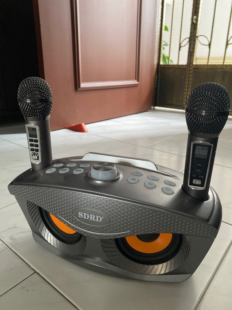 SDRD Bluetooth karaoke mic and speaker, Audio, Microphones on Carousell