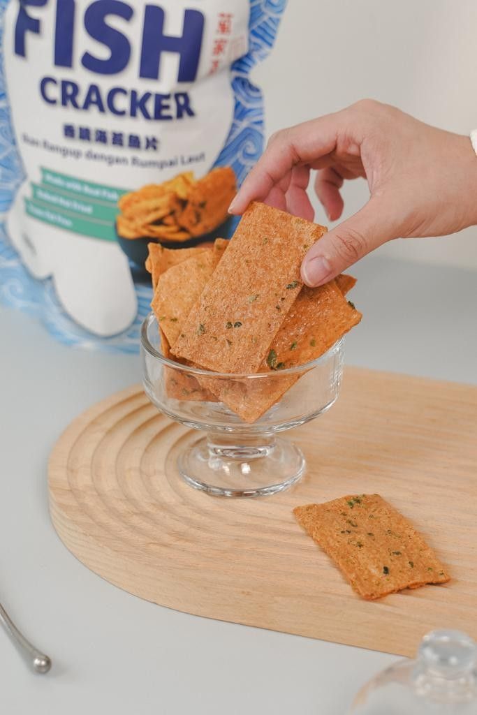 Seaweed Fish Cracker, Food & Drinks, Other Food & Drinks on Carousell
