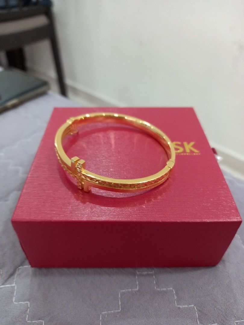 SK 916 Gold Bracelet / with receipt, box paper bag, Women's Fashion ...