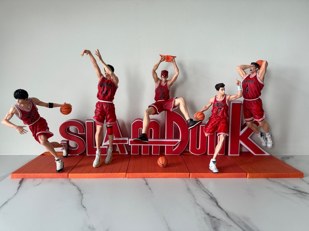 Slamdunk display witdth 82cm * height 37cm come with box, Hobbies ...