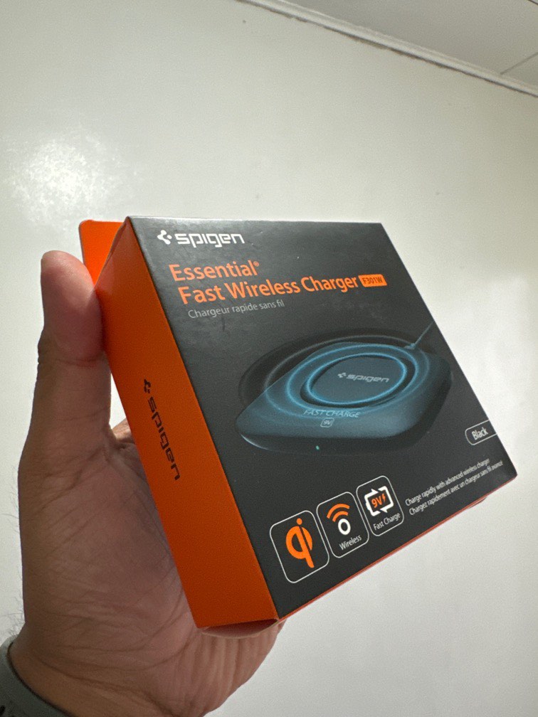 NEW Spigen Essential Fast Qi Wireless Charger Black F301W, Mobile ...