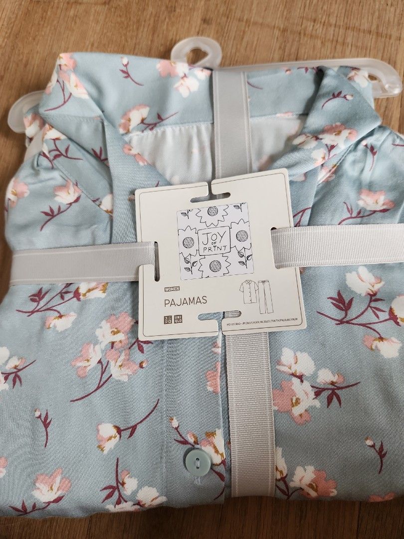 Uniqlo Pyjamas, Women's Fashion, New Undergarments & Loungewear on ...