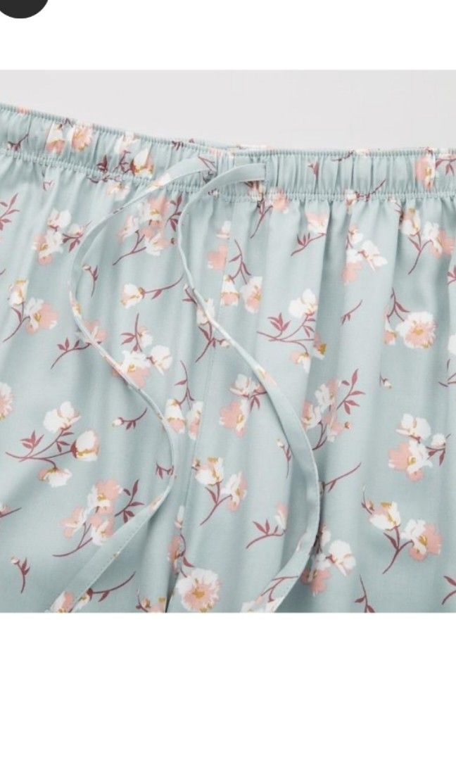 Uniqlo Pyjamas, Women's Fashion, New Undergarments & Loungewear on ...