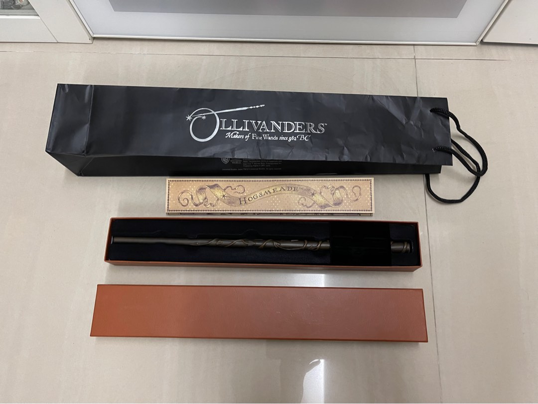 USJ Harry Potter Interactive Wand Hermione Granger, Hobbies & Toys ...