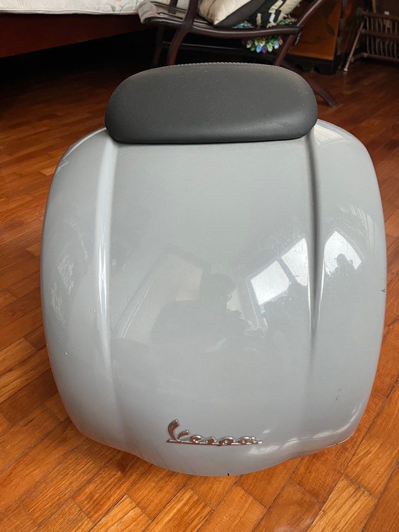 Vespa GTS Box with rack, Motorcycles, Motorcycle Accessories on Carousell