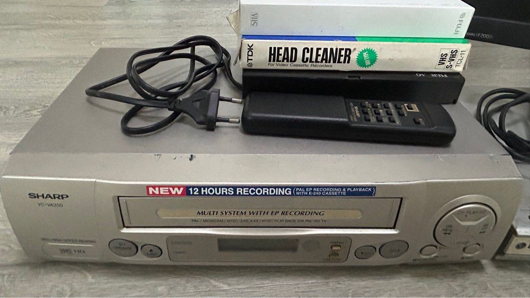 VHS Player, DVD player, Monitor, Video Gaming, Video Game Consoles ...