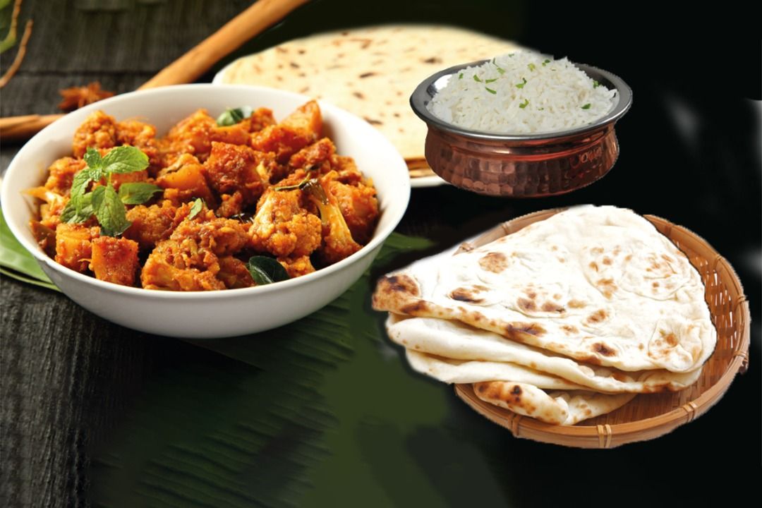 Aloo Gobi Naan Set, Food & Drinks, Local Eats on Carousell