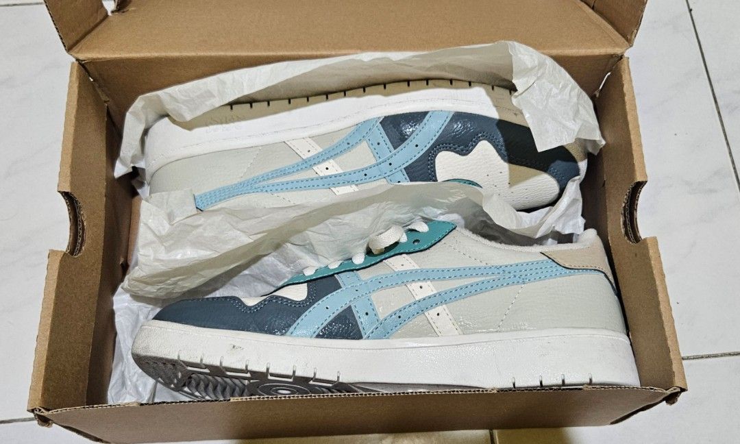 ASICS JAPAN S CREAM/SMOKE BLUE, Men's Fashion, Footwear, Sneakers on ...