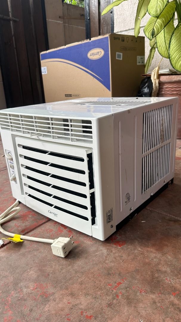 Carrier Aircon 1Hp Window Type, TV & Home Appliances, Air Conditioning ...