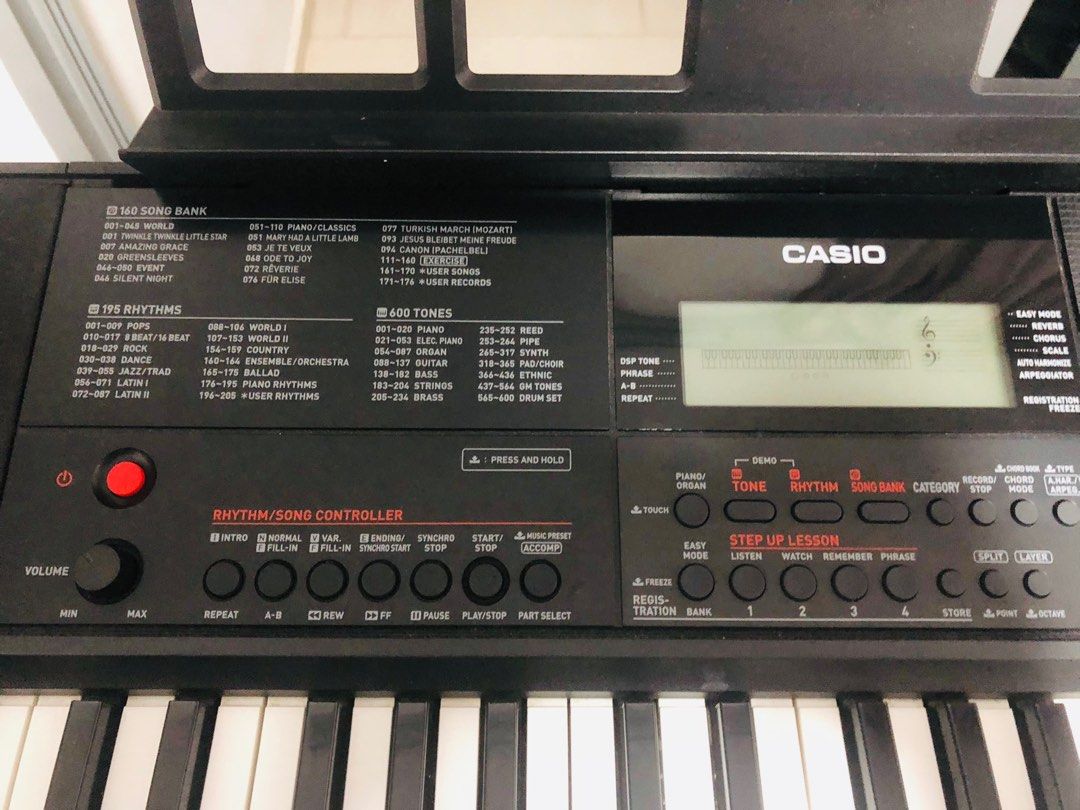 Casio electric keyboard CTX700, Hobbies & Toys, Music & Media, Musical ...