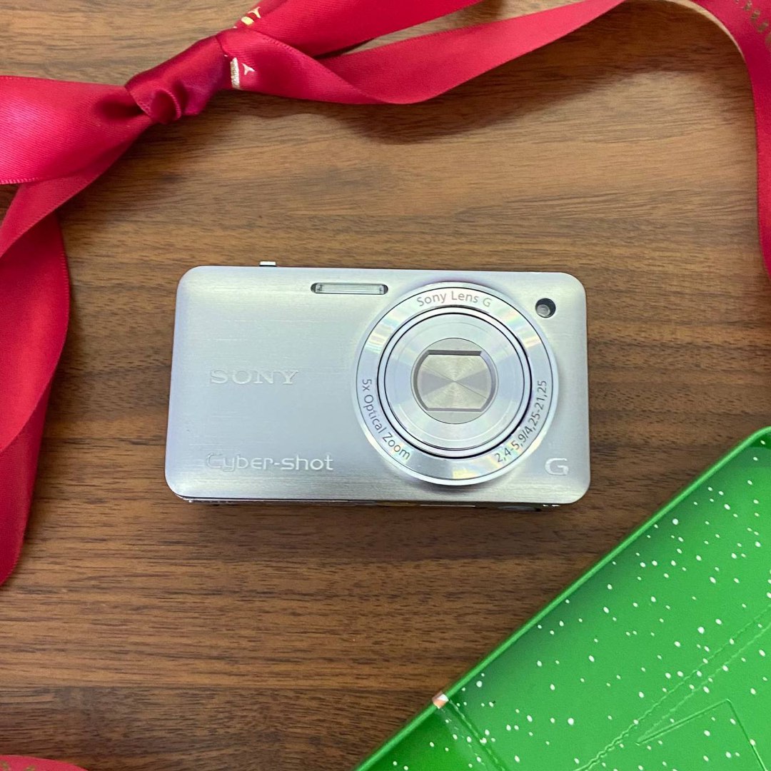 [DIGITAL CAMERA/DIGICAM] SONY CYBERSHOT WX5 in SILVER, Photography ...