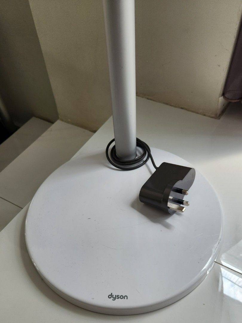 Dyson Cyclone vacuum Charging Stand, TV & Home Appliances, Vacuum ...