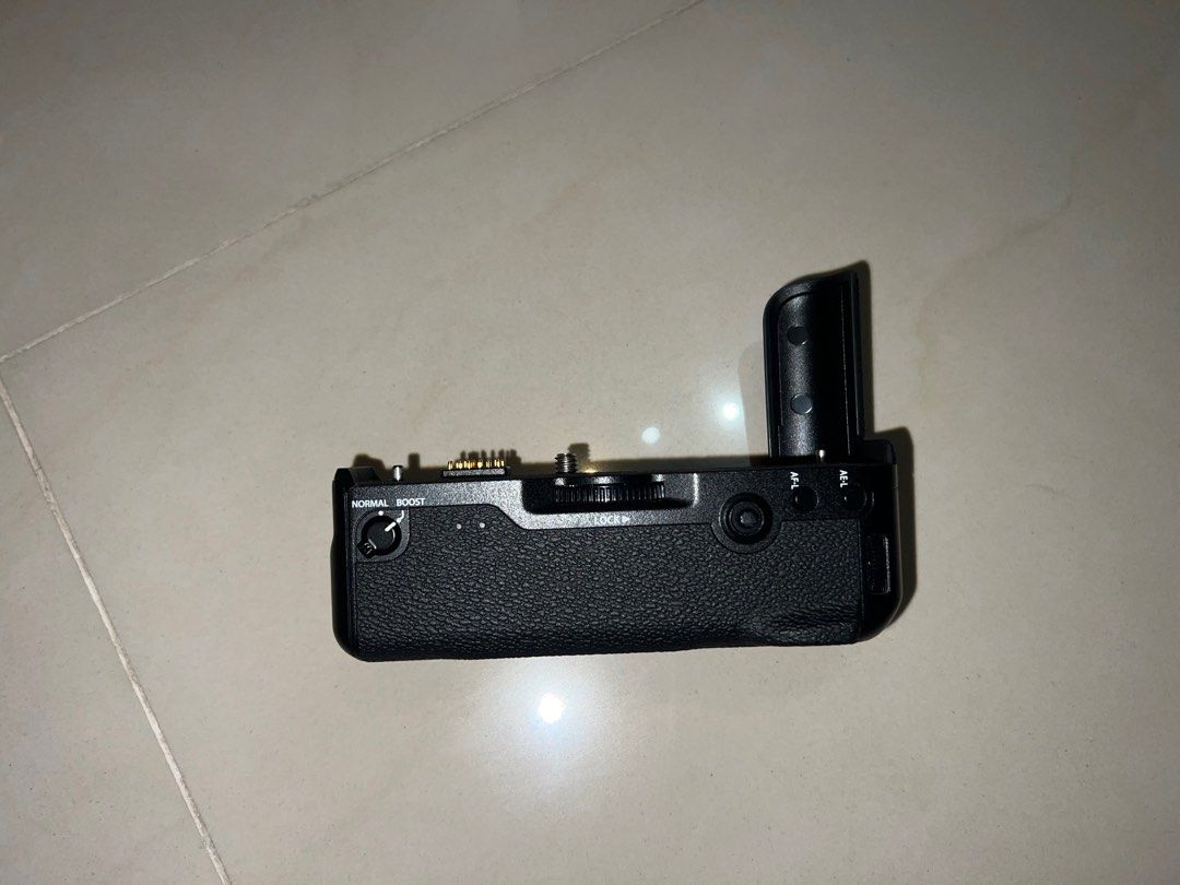 Fujifilm XT-3 Vertical Battery Grip VG-XT3, Photography, Photography ...