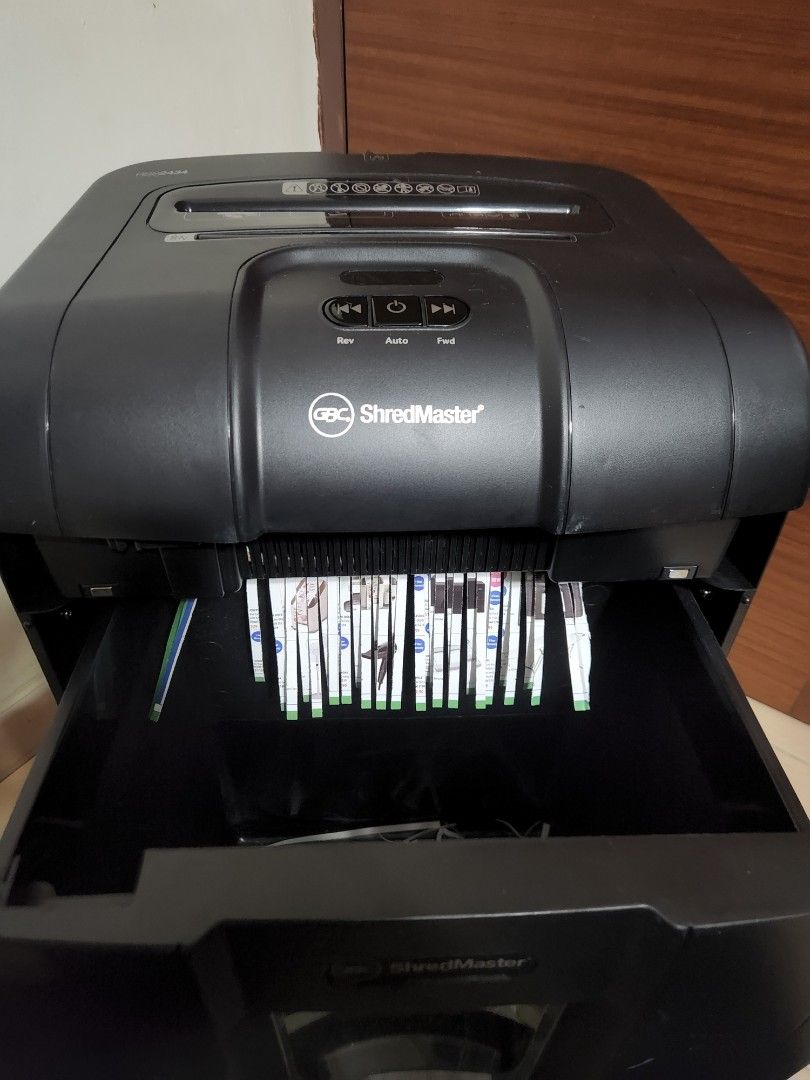 GBC paper shredder / shred master / office shredder / document shredder ...