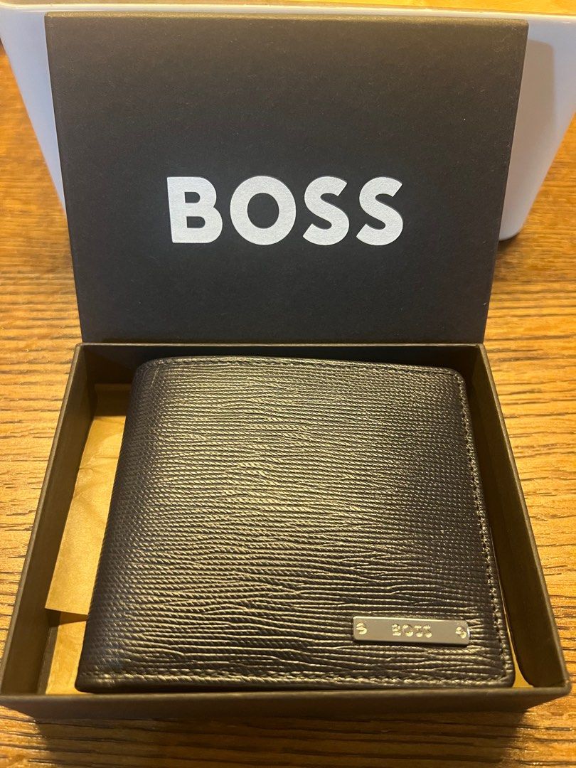 Hugo Boss Wallet, Men's Fashion, Watches & Accessories, Wallets & Card ...