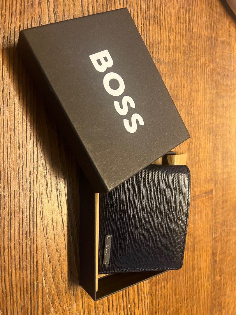 Hugo Boss Wallet, Men's Fashion, Watches & Accessories, Wallets & Card ...