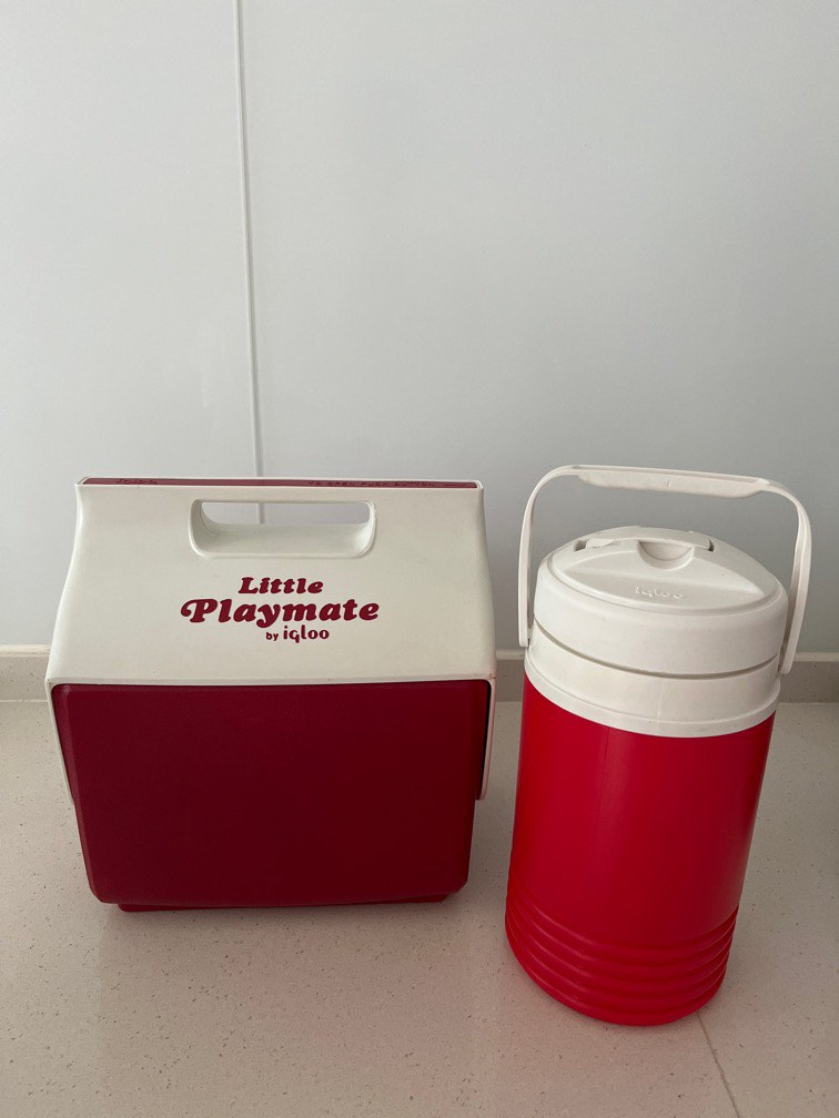 Igloo Chiller box and Water Jug, Sports Equipment, Hiking & Camping on ...