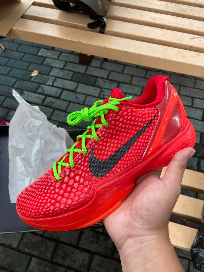 KOBE VI REVERSE GRINCH, Men's Fashion, Footwear, Sneakers on Carousell