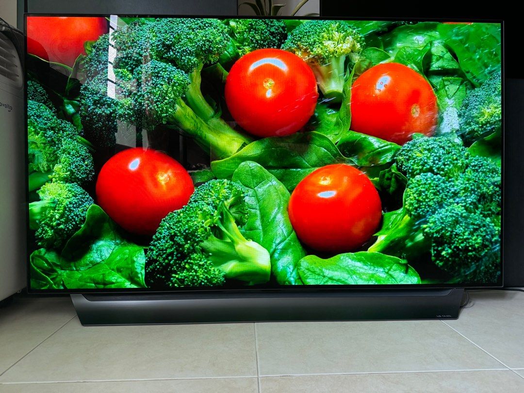 LG 55” 4K OLED Smart HDR TV. Dolby Vision and Dolby Atmos. Model ...