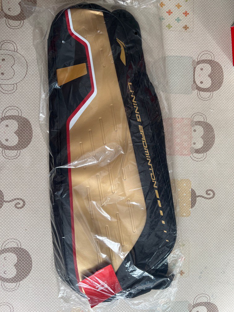 Lining 6-in-1 racket bag, Sports Equipment, Sports & Games, Racket ...