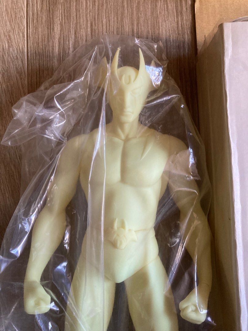 Marmit 超級機械人 永井豪 移民 清倉 devilman 惡魔人 sofubi 膠 夜光版 藍透版, 興趣及遊戲, 玩具 & 遊戲類 - Carousell