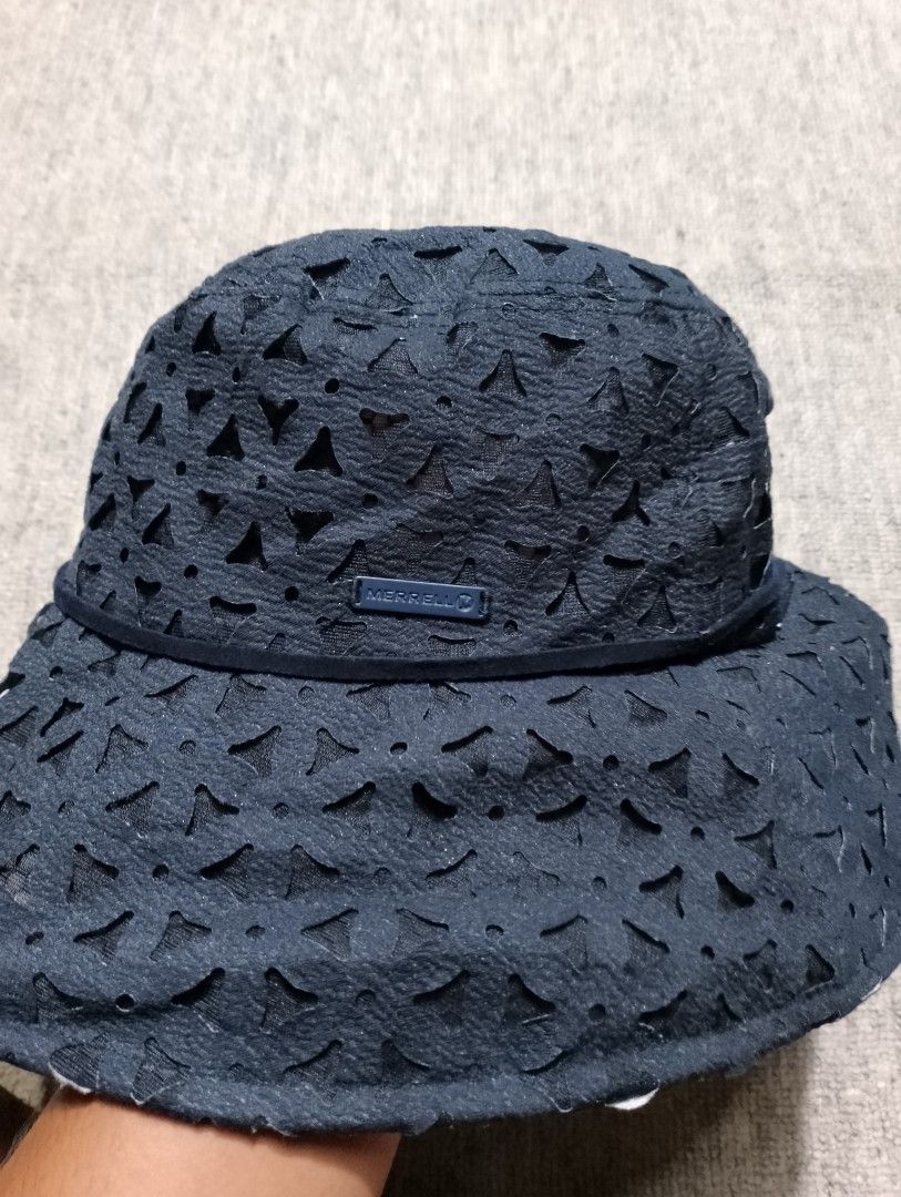 MERRELL BUSH HAT, Women's Fashion, Watches & Accessories, Hats ...