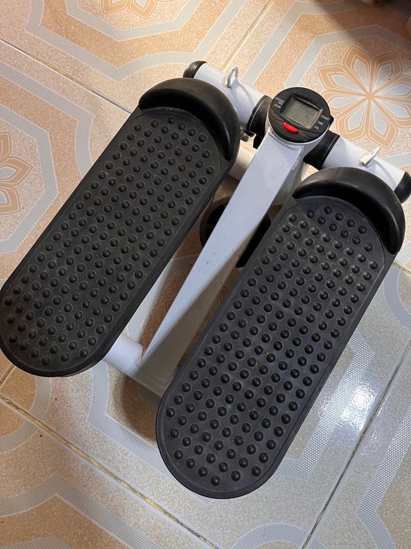 Mini Stepper Leg Machine Step Up, Sports Equipment, Exercise & Fitness ...