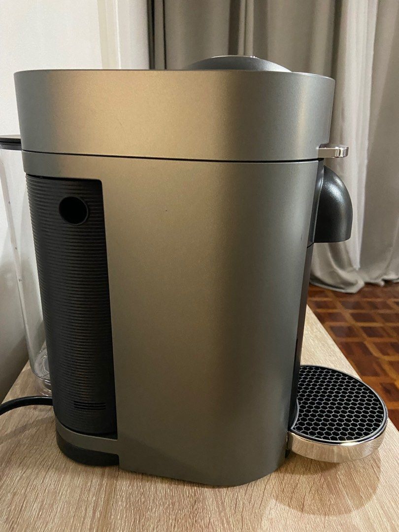 Nespresso Delonghi Vertuo Plus, TV & Home Appliances, Kitchen ...