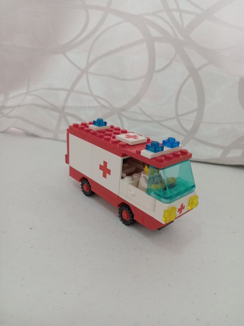 Original Legoland 6688 Ambulance for sale, Hobbies & Toys, Toys & Games ...