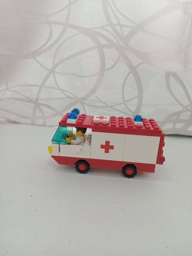 Original Legoland 6688 Ambulance for sale, Hobbies & Toys, Toys & Games ...