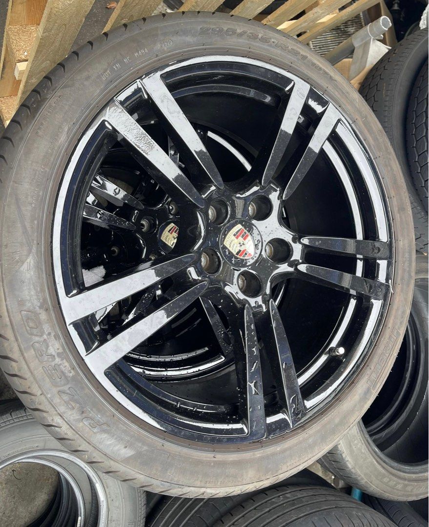 Porsche cayenne 958 turbo rims 21 inch with 295/35/21 p zero, Car ...