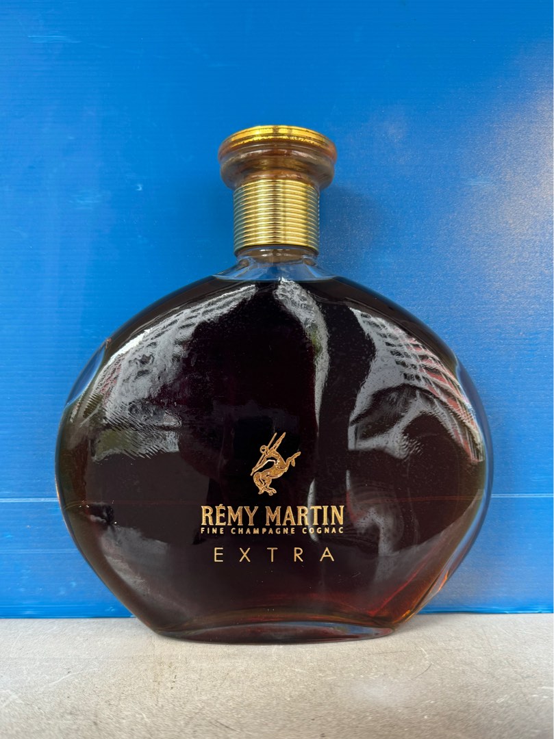 REMY MARTIN EXTRA, Food & Drinks, Beverages on Carousell