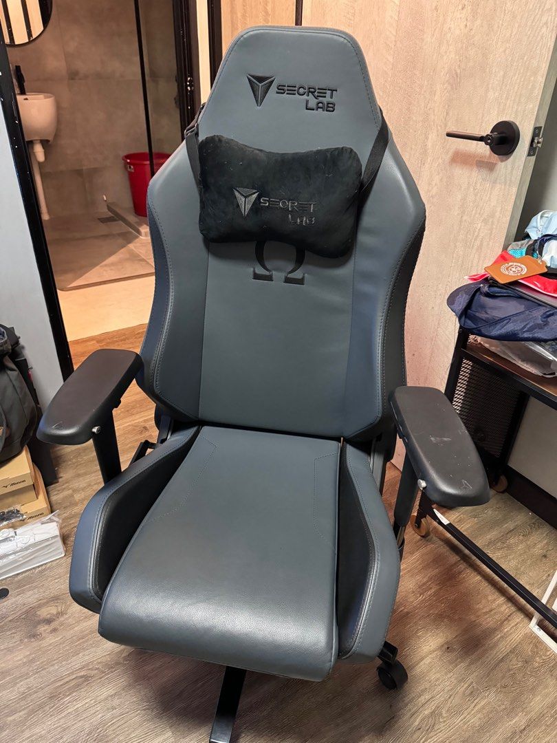 Secret Lab Omega Chair, Furniture & Home Living, Furniture, Chairs on ...