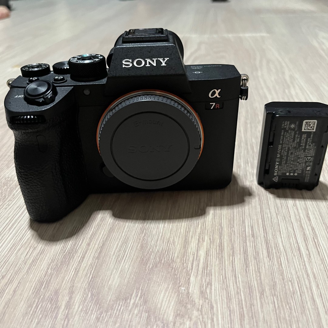 Sony body A7RIV, Photography, Cameras on Carousell