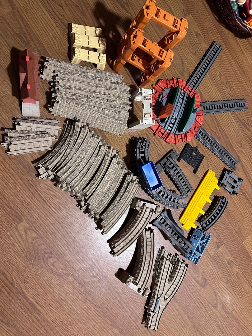 Takara Thomas and Friends train tracks, Hobbies & Toys, Toys & Games on ...